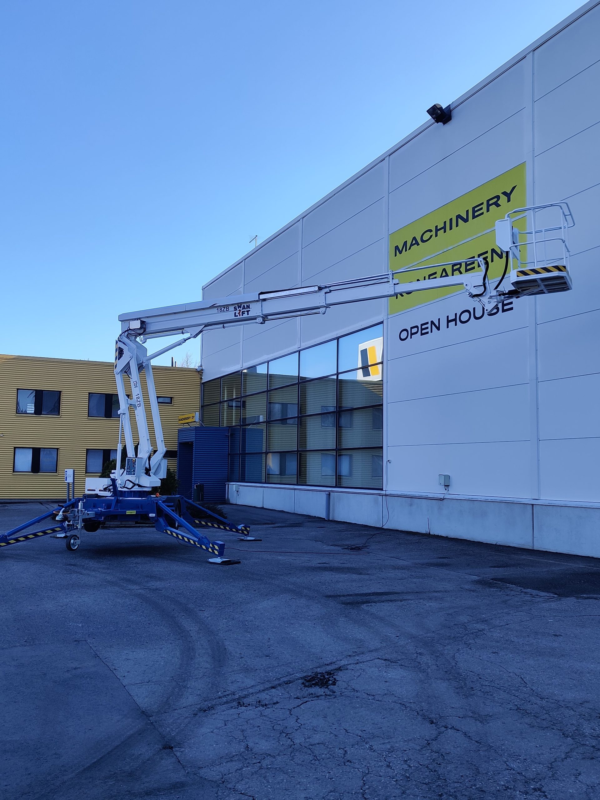 Henkilönostimet - räätälöitävät ja kotimaiset käyttövarmat nostimet